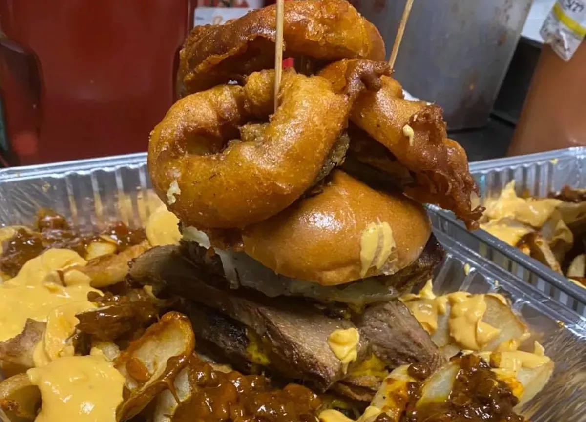 6 Louisville Food Challenges That Make Eating A Competition