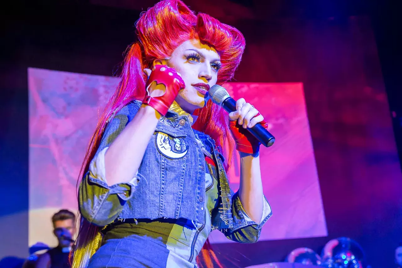 PHOTOS: A First-Look Preview Of Play's Production Of 'Hedwig And The ...