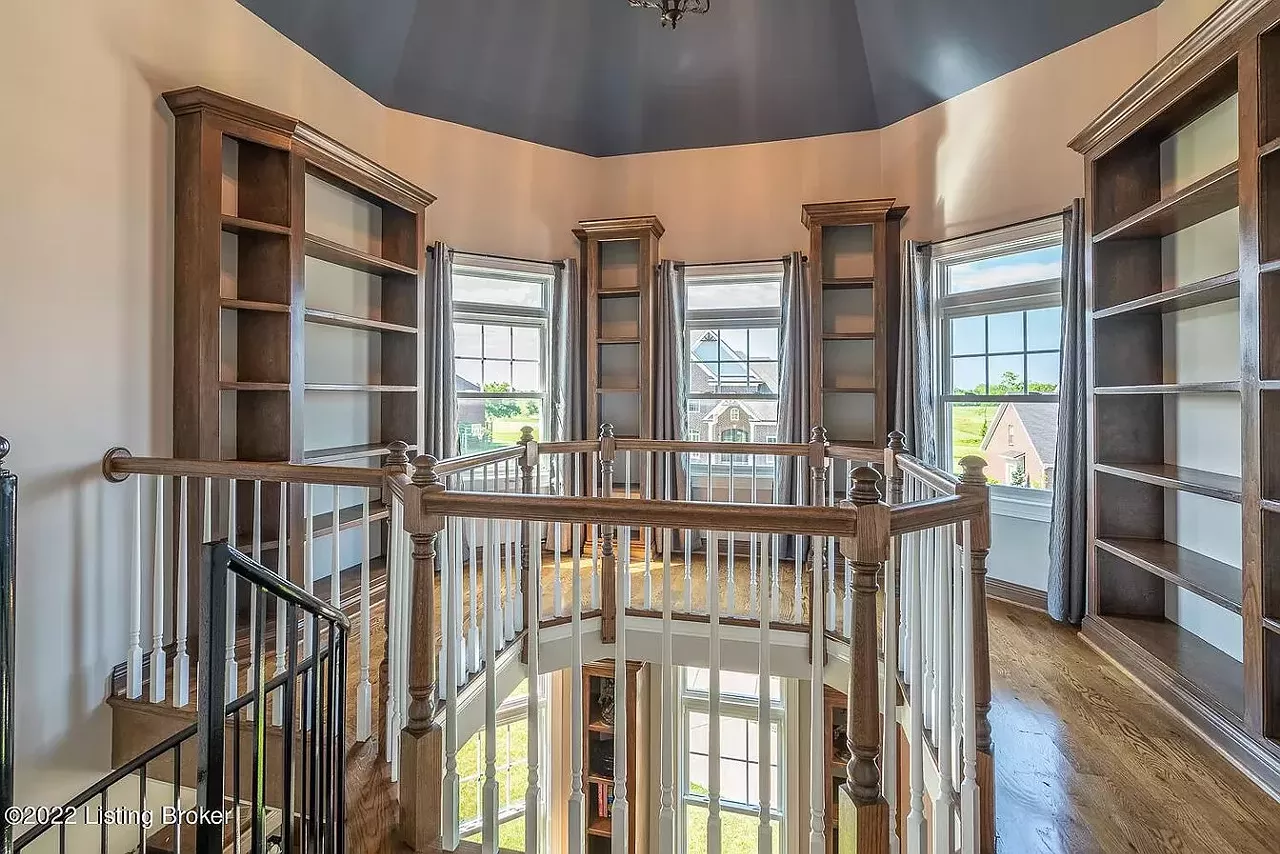There’s A Two-Story Octagonal Library In This Victorian-Inspired Home ...